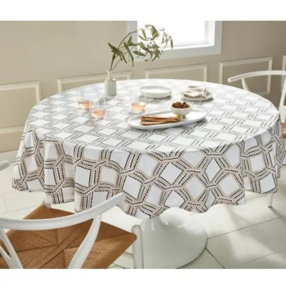 Everhome | Dining | Everhome Diamond Weave 7inch Round Tablecloth In ...